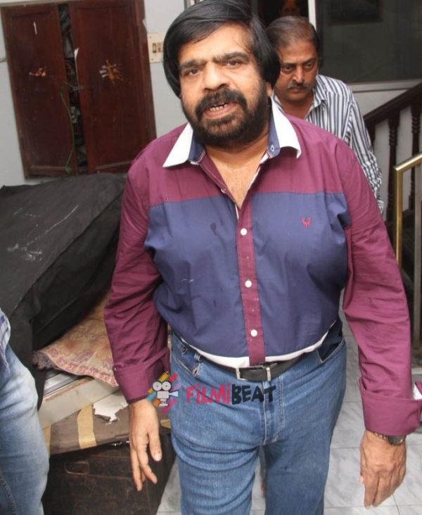 T. Rajendar At Vaalu Press Meet Photos - FilmiBeat