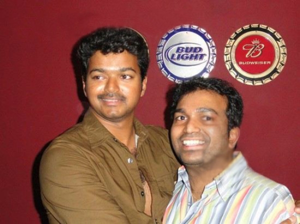 Actor Vijay Spotted Drunk at Premji Amaren's Birthday Party Photos ...