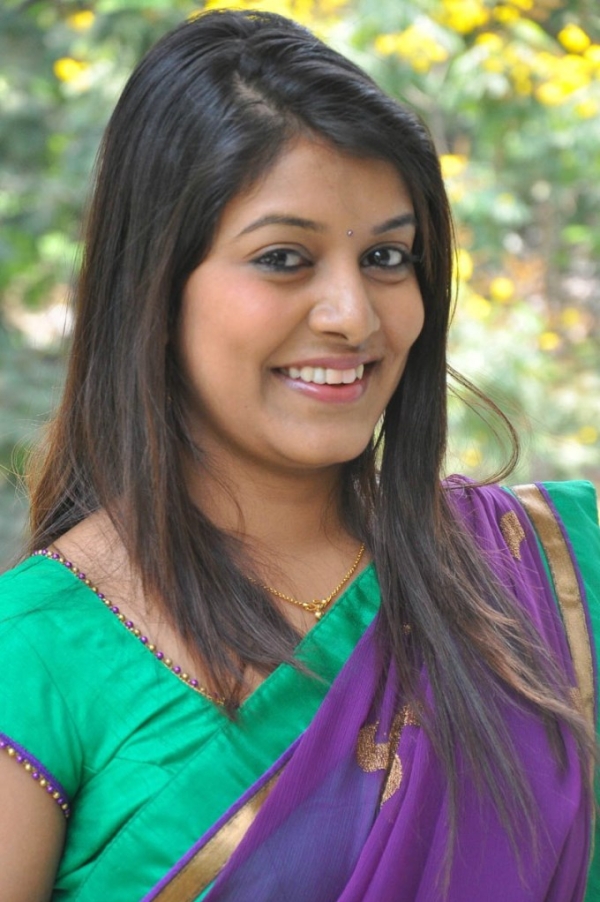 Kavya Kumar Photos: Latest HD Images, Pictures, Stills & Pics - FilmiBeat