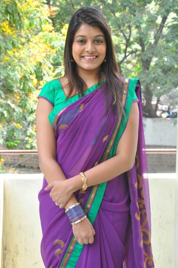 Kavya Kumar Photos: Latest HD Images, Pictures, Stills & Pics - FilmiBeat