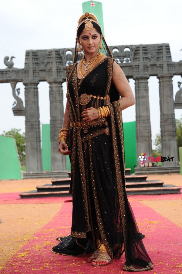 Rudramadevi Photos: HD Images, Pictures, Stills, First Look Posters of ...