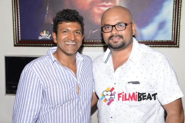 Puneeth Rajkumar With Rocking Star Yash Family Photos - FilmiBeat