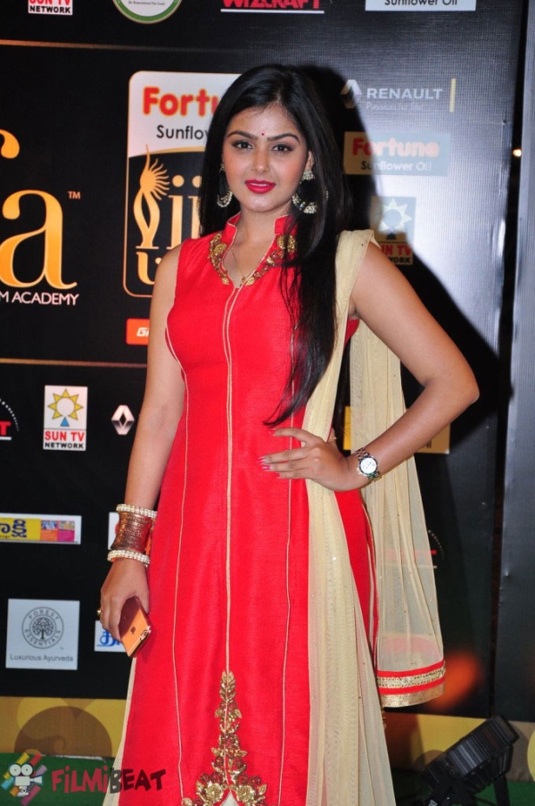 Monal Gajjar In Salwar