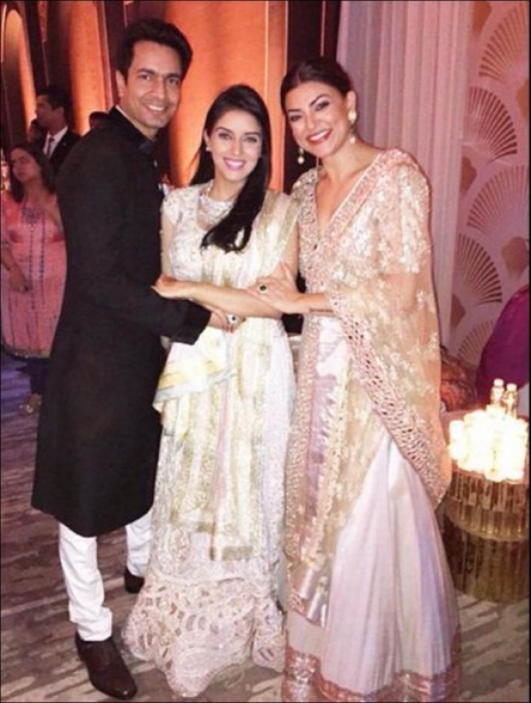 Asin-Rahul Wedding Reception Photos - FilmiBeat