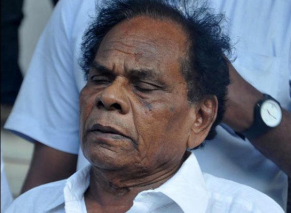 Rare Photos Of Veteran Tamil Actor Kumarimuthu Photos - FilmiBeat