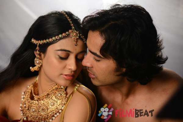 Valli Photos: HD Images, Pictures, Stills, First Look Posters of Valli ...