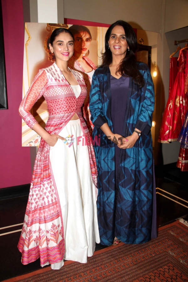 Aditi Rao Hydari At Launch of Fashion Designer Anita Dongre's Latest ...