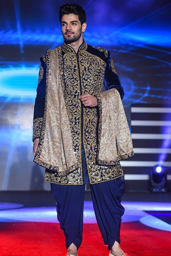 TOIFA Awards 2016 Photos - FilmiBeat