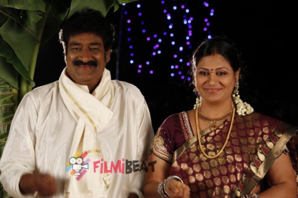 Jilakara Bellam Photos: HD Images, Pictures, Stills, First Look Posters ...