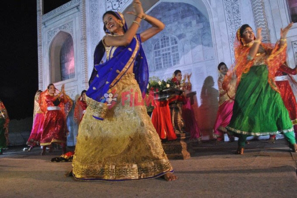 Bannabannada Baduku Photos: HD Images, Pictures, Stills, First Look ...