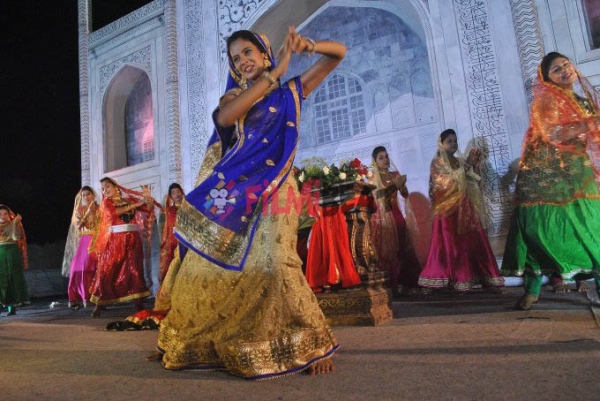 Bannabannada Baduku Photos: HD Images, Pictures, Stills, First Look ...