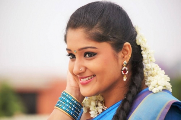 Swapna Menon Photos: Latest HD Images, Pictures, Stills & Pics - FilmiBeat