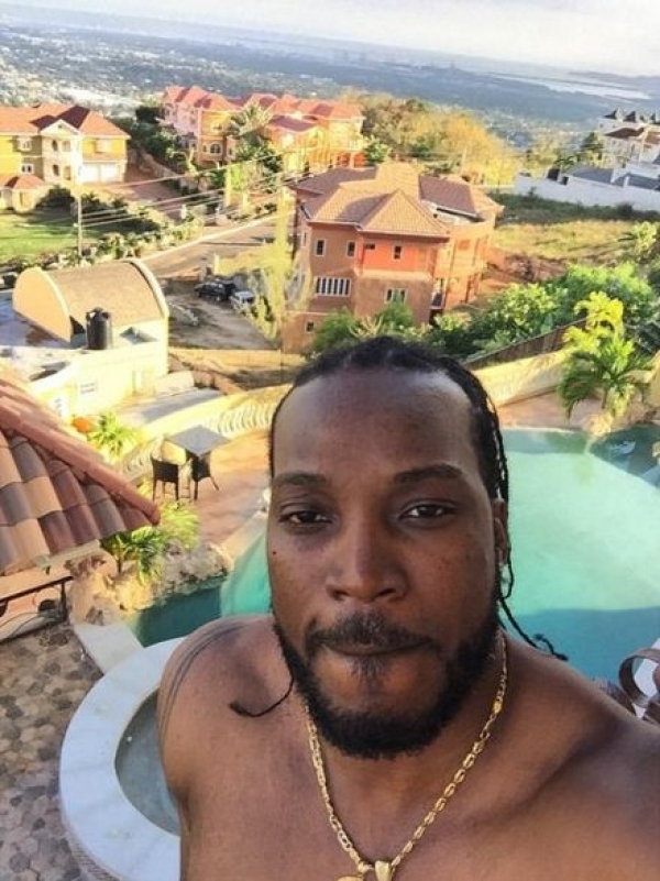 Gayle House's Instagram, Twitter & Facebook on IDCrawl