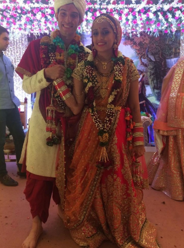 Singer Shweta Pandit Marries Her Italian Biyfriend Ivano Fucci Photos ...