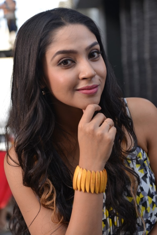 Angana Roy Photos: Latest HD Images, Pictures, Stills & Pics - FilmiBeat
