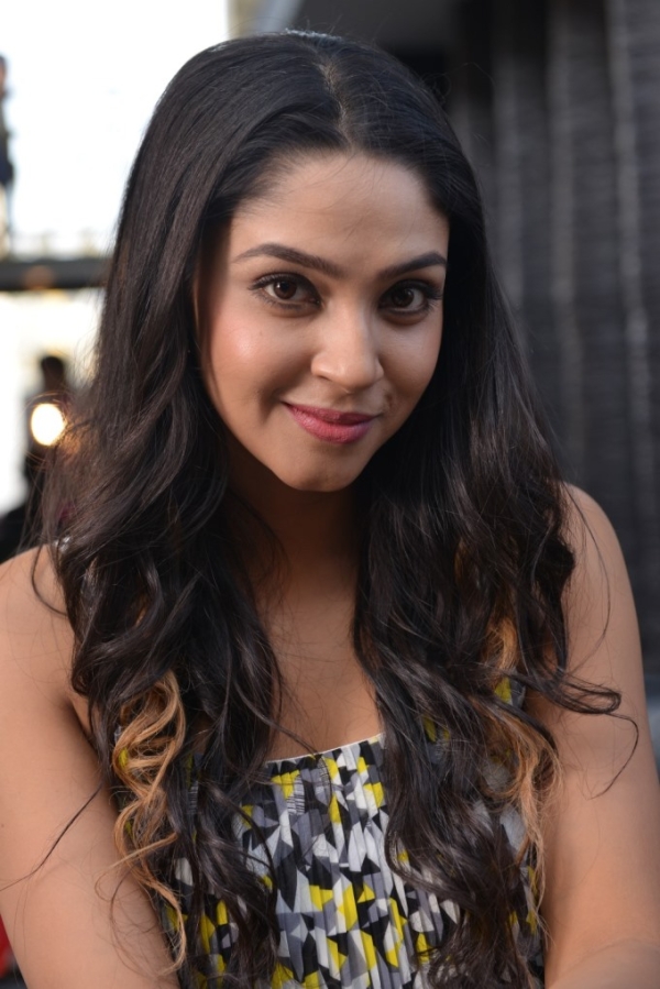 Angana Roy Photos: Latest HD Images, Pictures, Stills & Pics - FilmiBeat