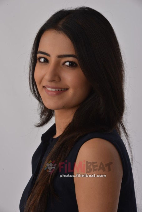 Katchi Neram Photos: HD Images, Pictures, Stills, First Look Posters of ...