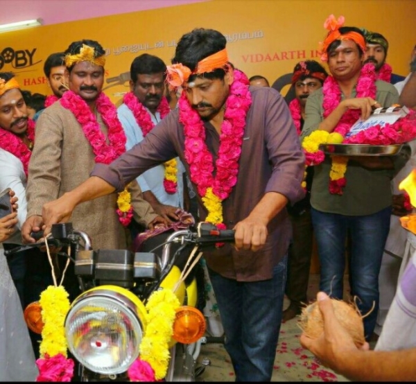 Vandi Movie Launch Photos - FilmiBeat