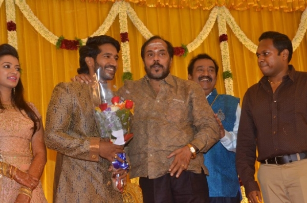 Actor Pandu Son Pintu Wedding Reception Photos - FilmiBeat
