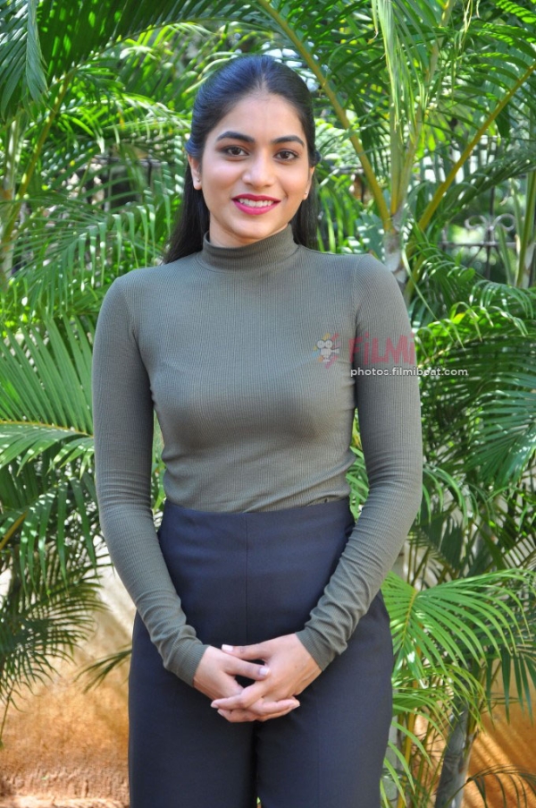 Punarnavi Bhupalam Photos: Latest HD Images, Pictures, Stills & Pics ...