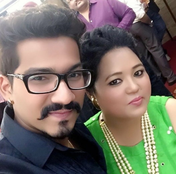 Comedian Bharti Singh Gets Engaged To Harsh Limbachiyaa Photos - FilmiBeat