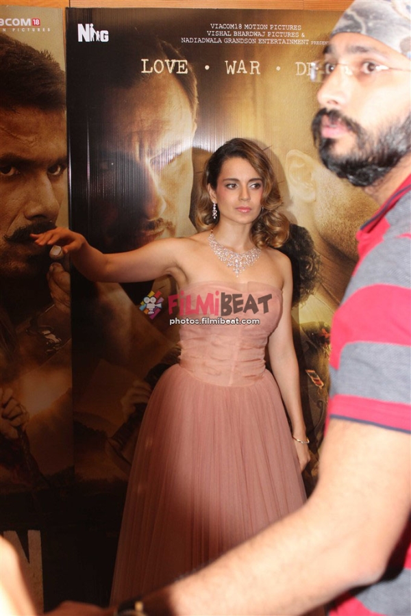 Kangna Ranaut At Nakshatra Jewellery Brand Launch Photos - FilmiBeat