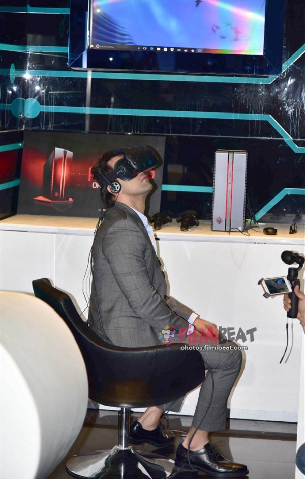 Ranbir Kapoor At PVR Logix In Noida Photos - FilmiBeat