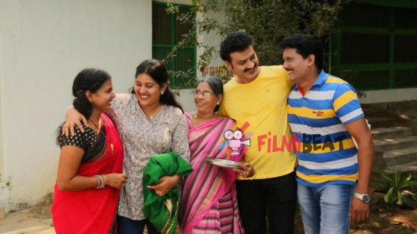 Anandham Ambharamaitrhe Photos: HD Images, Pictures, Stills, First Look ...