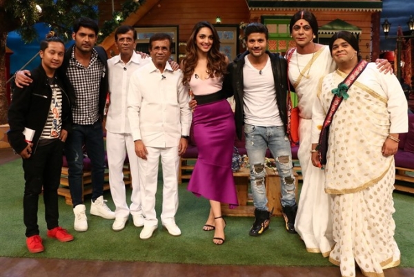 Machine Movie Cast On The Show Of Kapil Sharma Photos - FilmiBeat