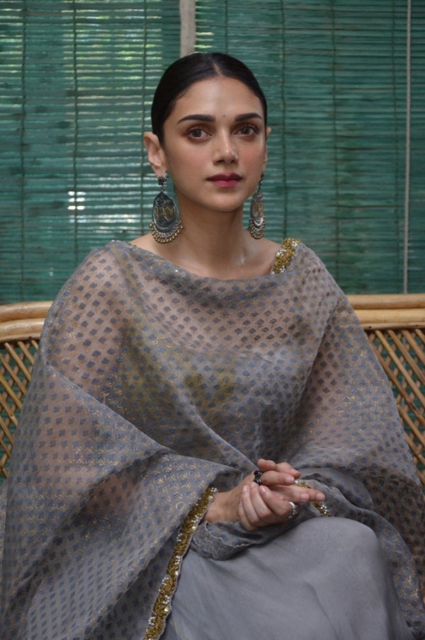 Cheliya Press Meet Photos - FilmiBeat