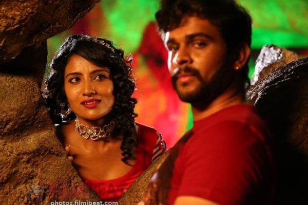 Roopa Photos: HD Images, Pictures, Stills, First Look Posters of Roopa ...