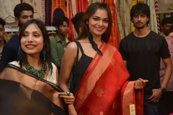 Actress Ashwini and Socialite Sudha Jain Inaugurates Silk India Expo ...
