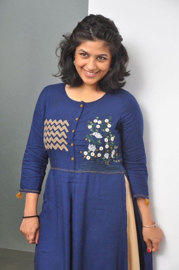 Supriya Photos: Latest HD Images, Pictures, Stills & Pics - FilmiBeat