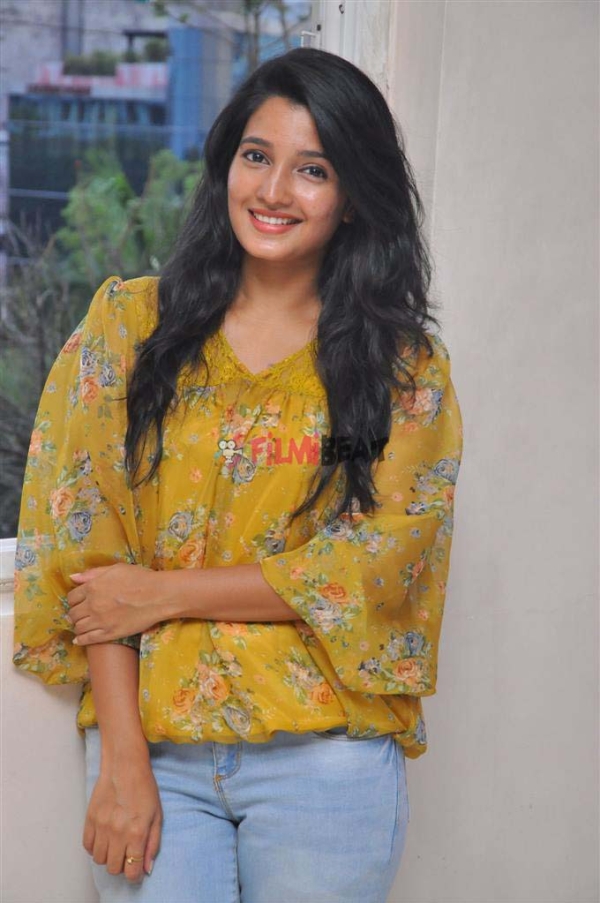 Deepti Shetty Photos [HD]: Latest Images, Pictures, Stills of Deepti ...