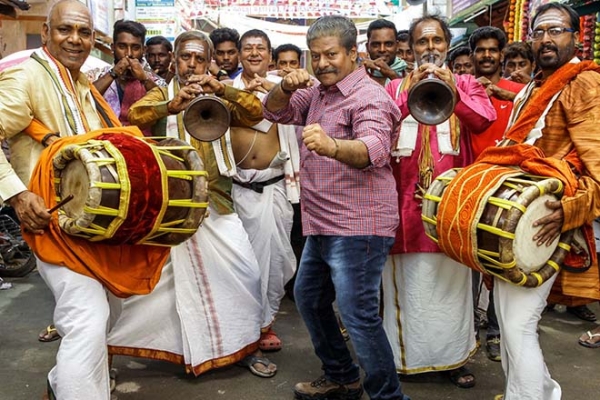 Pa Paandi Photos: HD Images, Pictures, Stills, First Look Posters of Pa ...
