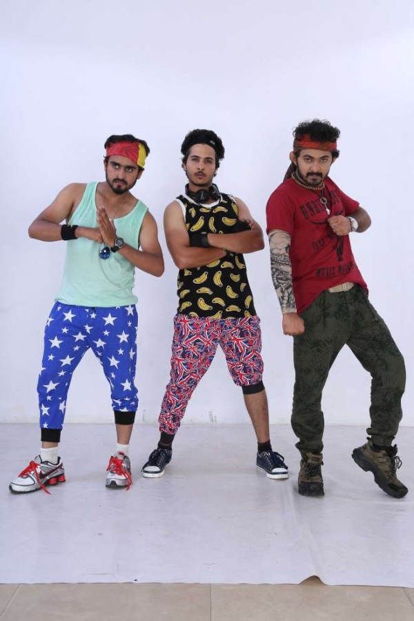 Students Photos: HD Images, Pictures, Stills, First Look Posters of ...