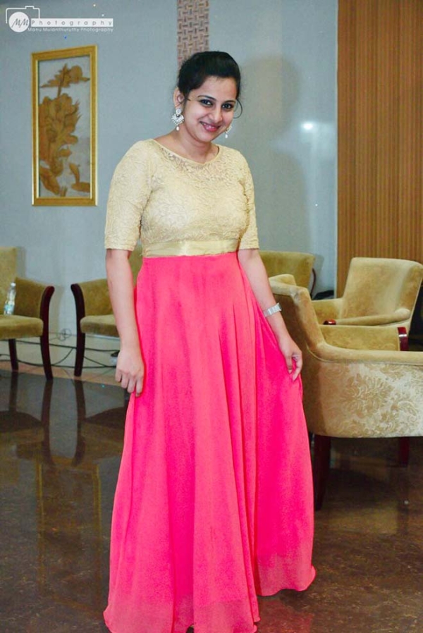 Anna Rajan Photos: Latest Images of Anna Rajan - FilmiBeat