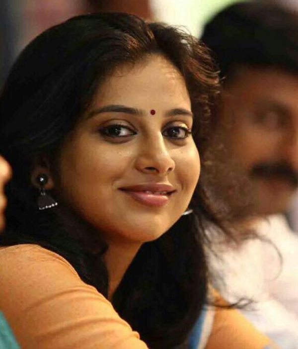 Anna Rajan Photos: Latest Images of Anna Rajan - FilmiBeat
