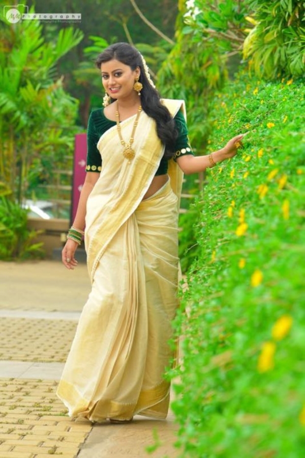 Ansiba Hassan Photos: Latest HD Images, Pictures, Stills & Pics - FilmiBeat