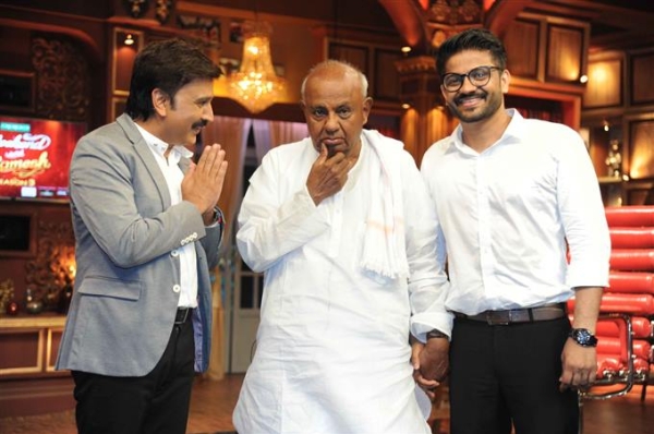 HD Devegowda On Weekend With Ramesh Photos - FilmiBeat