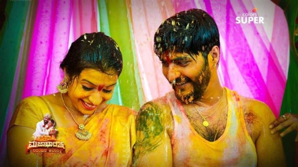 Niranjan Deshpande Wedding Photos From Majaa Bharatha Photos - FilmiBeat