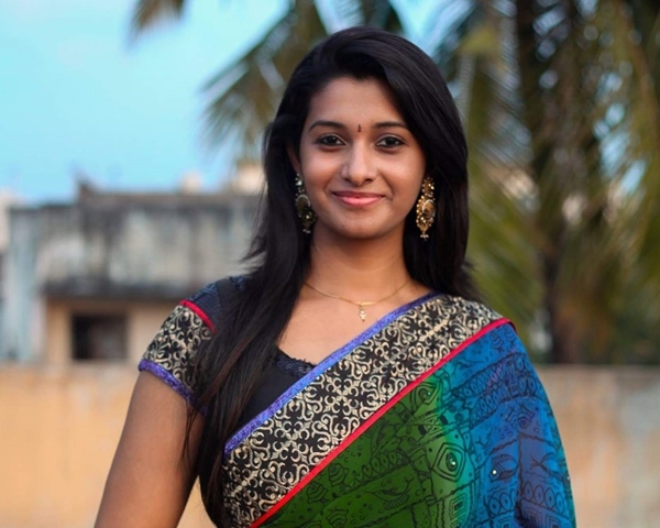 Serial Actress Priya Bhavani Shankar Enter Tamil Cinema Photos - FilmiBeat