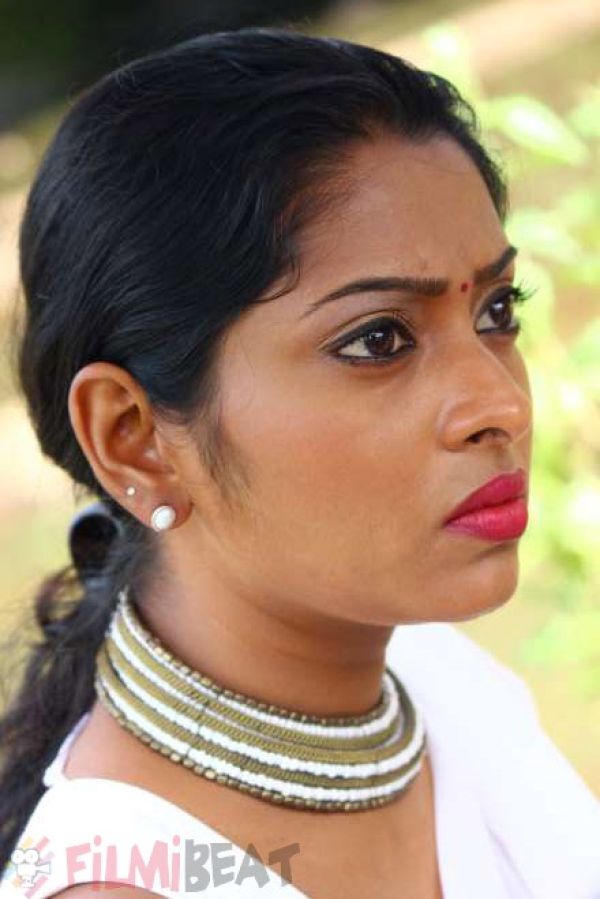 Dharavi Photos: HD Images, Pictures, Stills, First Look Posters of ...