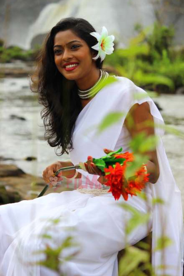 Dharavi Photos: HD Images, Pictures, Stills, First Look Posters of ...