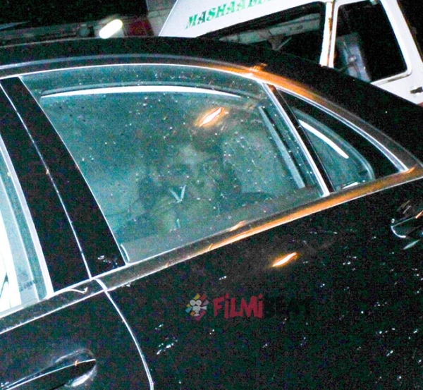 Akshay Kumar Son Aarav Spotted At Juhu Photos - FilmiBeat Akshay Kumar Son Aarav Spotted At Juhu Photos - FilmiBeat