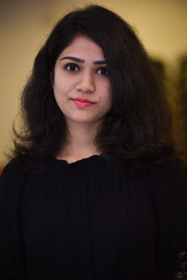 Darshana Photos: Latest HD Images, Pictures, Stills & Pics - FilmiBeat