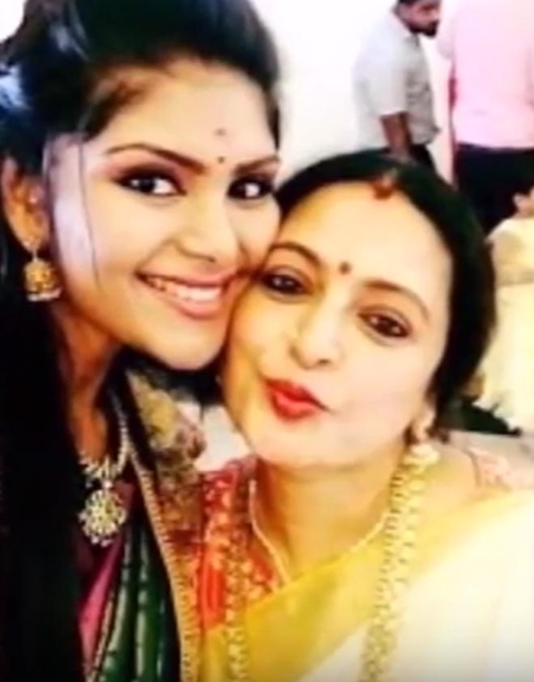 Tamil Actress Real Life Beautiful Daughters Photos - FilmiBeat
