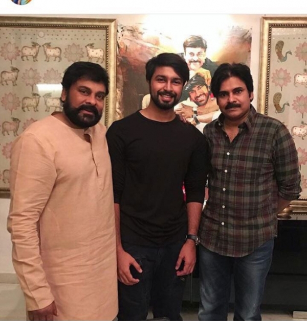 Rare Pics Of Tollywood Actor Pawan Kalyan Photos - FilmiBeat