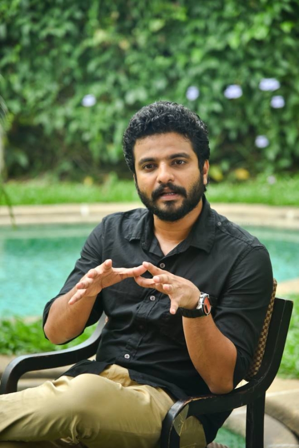Neeraj Madhav Photos [HD]: Latest Images, Pictures, Stills of Neeraj ...