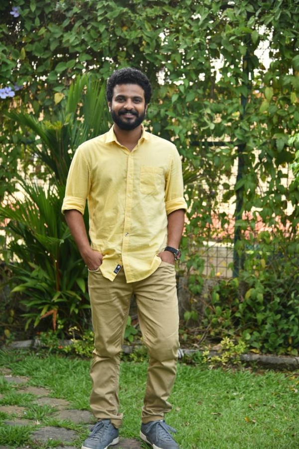 Neeraj Madhav Photos [HD]: Latest Images, Pictures, Stills of Neeraj ...